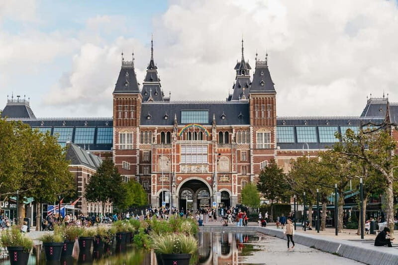 Amsterdam Bike Tour in Small Group + Optional Canal Cruise