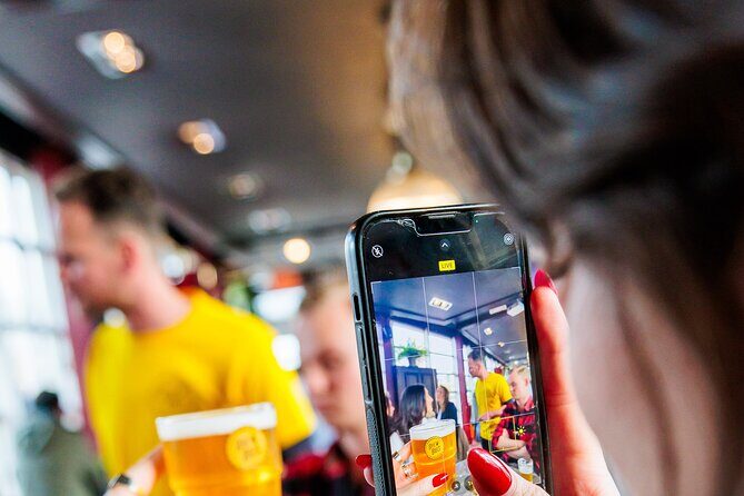 Amsterdam Guided Craft Beer Tasting with Cheese & Sausauge