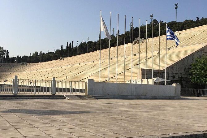 Athens Night Sightseeing Tour with Greek Dinner Show - The Walk into Plaka and Dinner