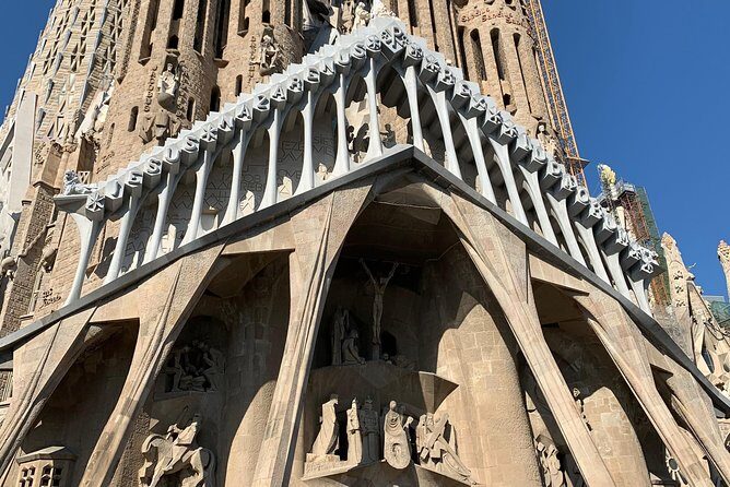 Barcelona: Gothic Paths, Tapas & Sagrada Familia Private Tour - Practical Details & What to Expect