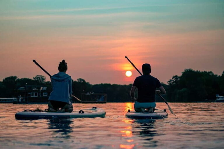 Berlin: SUP Sunset Tour to the Molecule Man - Deep Dive into the Experience