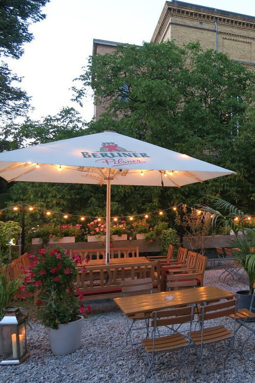 Berlin: Ticket for Bar Jeder Vernunft - Theater & Restaurant