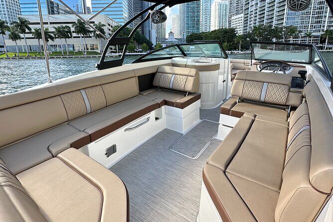 Best of Miami: Private Top-Rated Boat Charter & Guided Experience - Detailed Breakdown of the Itinerary