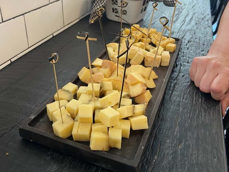 Brussels: City Center Guided Food Tour with Tastings
