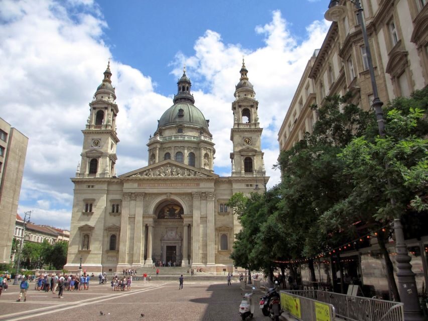 Budapest: 3-Hour Walking Tour of Pest with a Historian
