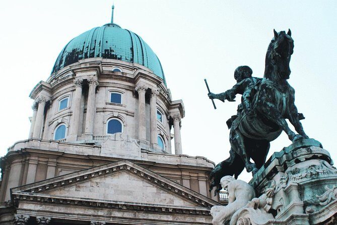 Budapest All In - Full Day Tour with Lunch & Metro Pass