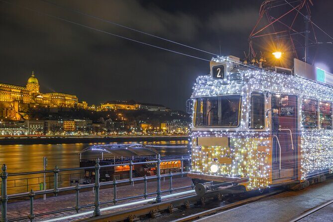 Budapest Christmas Market Tour with Basilica visit