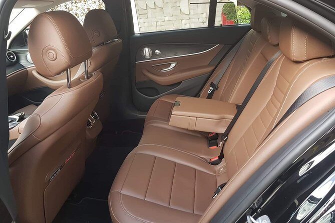 Budapest Private Airport Transfer in a Luxury Car