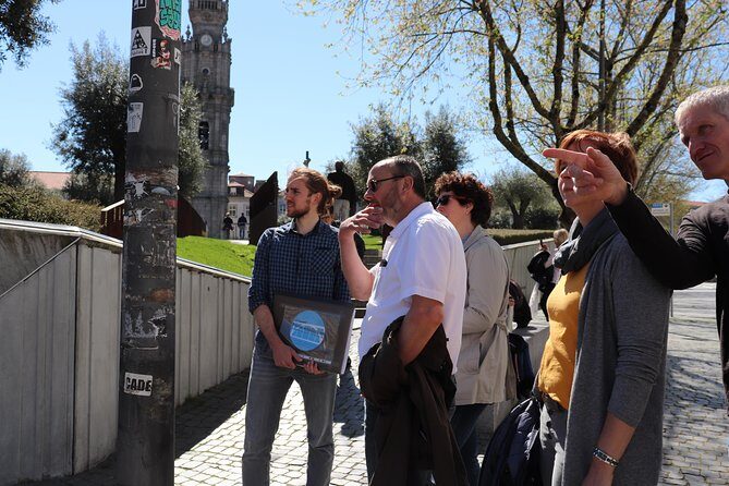 City tour through historic center of Porto with many insider tips 3 1/2 hrs.