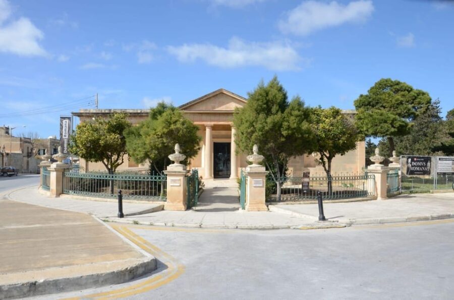 Discover Malta by Tuk-Tuk: Tours around Rabat and Dingli