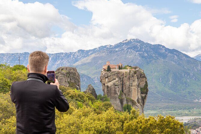 Discover Meteora's Monastic Heritage: Personalized Private Tour - What It’s Like to Be in the Monasteries
