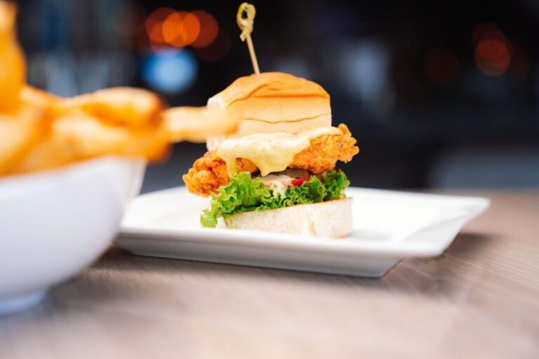 Downtown Fort Lauderdale Dinner & Drinks Tour - What to Expect During the Tour
