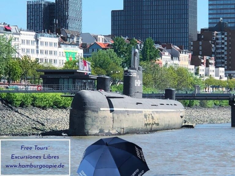 Free Tour: Port, Red Light District and Beatles. You decide how much to pay at the end - The Itinerary—What Each Stop Offers