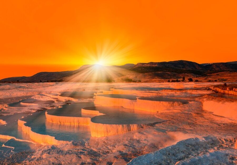 From Izmir: Guided Pamukkale Full-Day Tour with Lunch