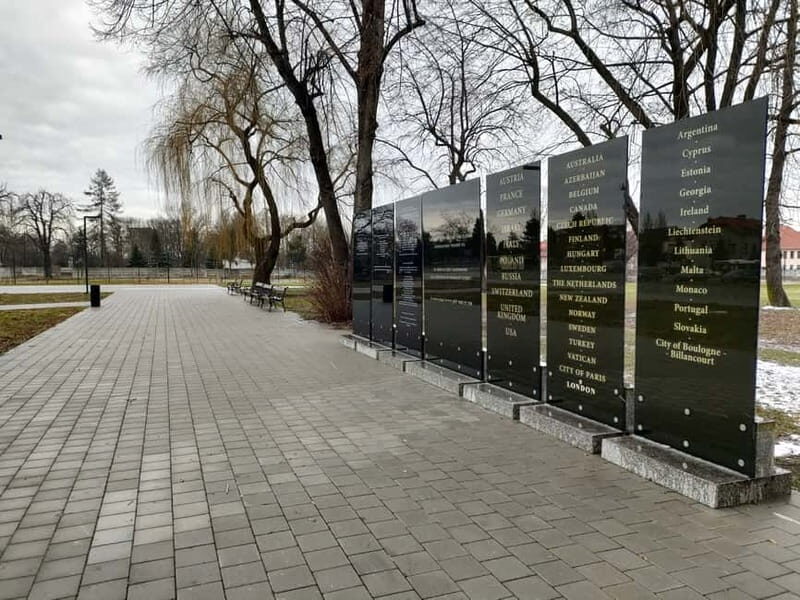 From Krakow: Auschwitz-Birkenau Guided Full-Day Tour