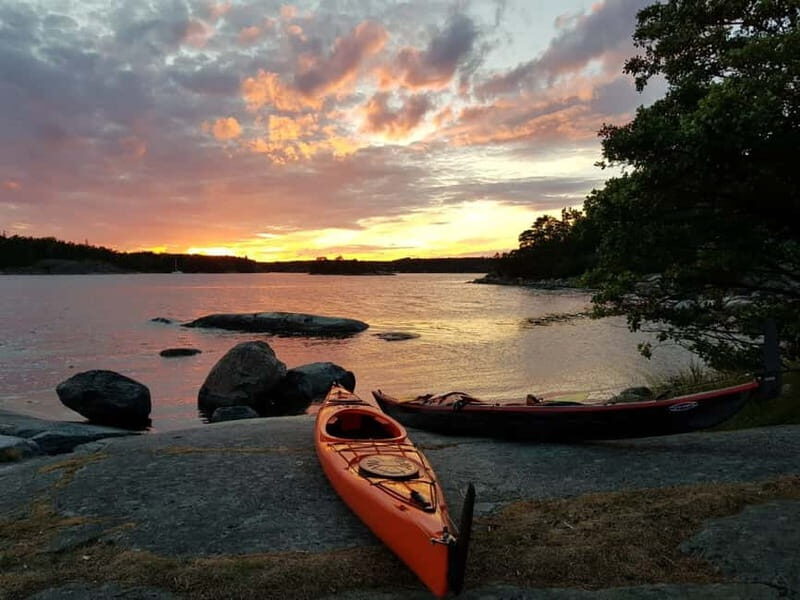 From Stockholm: 2-Day Stockholm Archipelago Kayak Tour