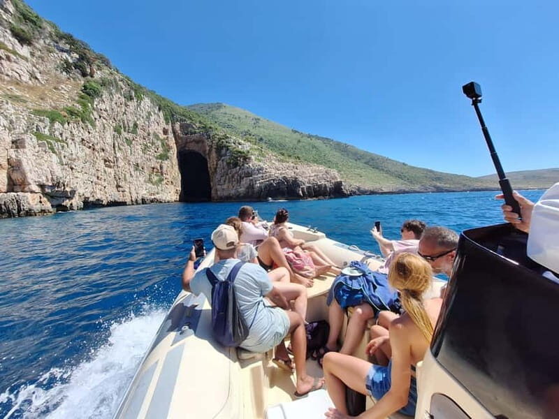 From Vlorë: Haxhi Ali Cave and Karaburun Speedboat Trip
