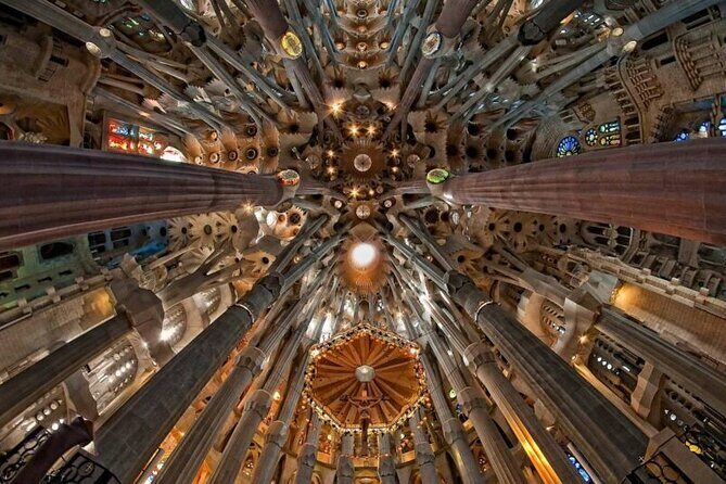 Full-Day Private Guided All Inclusive Barcelona Shore Excursion