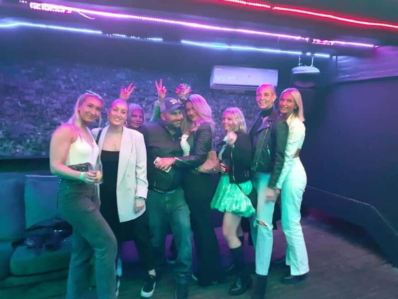 Fun explorers pub Crawl with 1 hour open bar and 3 VIP clubs