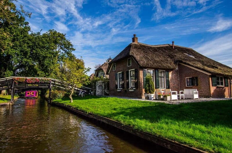 Giethoorn: Canal Cruise & lake Tour & Sightseeing Village