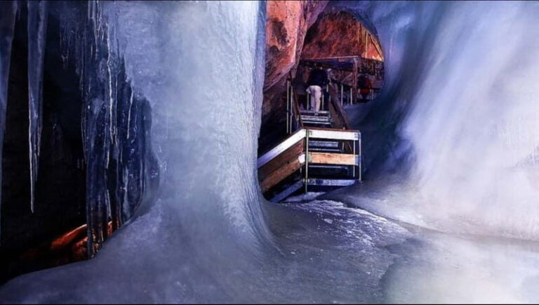 Hallstatt & Ice Cave & 5 fingers Private Trip From Salzburg - Why This Tour Stands Out