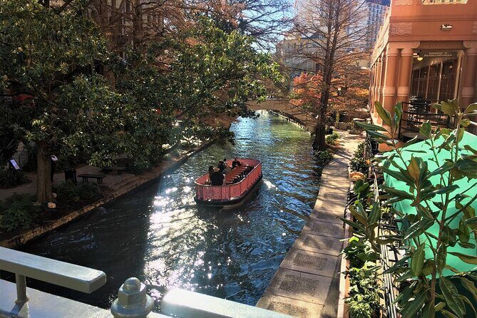 Historic Downtown & Riverwalk Walking Tour - What to Expect During the Guided Walk