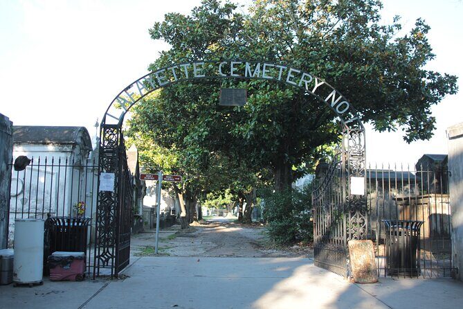 Historic Garden District Walking Tour - The Practicalities: What You Need to Know