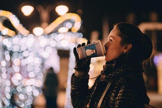 Holiday Scavenger Hunt in Kansas City by Holly Jolly Hunt - Who Is This Tour Best For?
