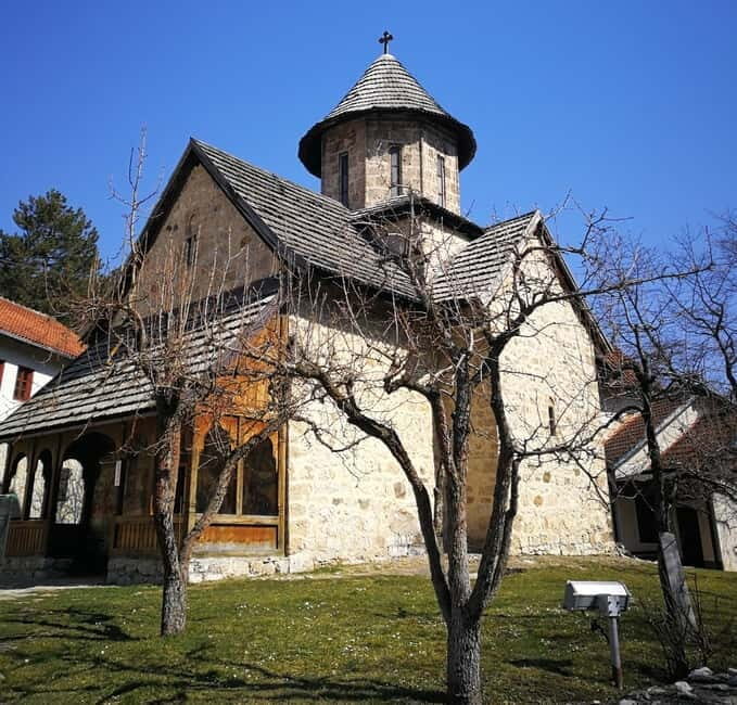 Kablar: Hiking tour - Kablar mount viewpoint and monasteries