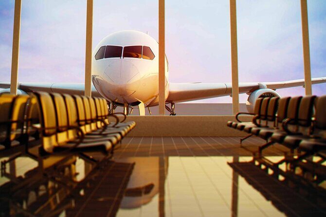 KEF Airport: Private Transfer to/from Reykjavik in Iceland