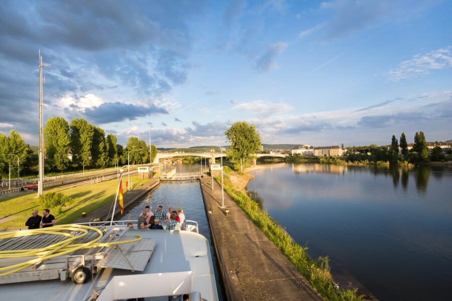 Koblenz: Panoramic Cruise on Moselle River to Winningen