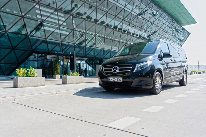 Krakow: Private Airport Transfer