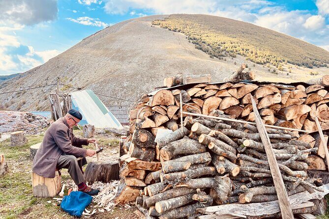 LUKOMIR VILLAGE HIKE & TREK TOUR (nature, hike, food & panorama)