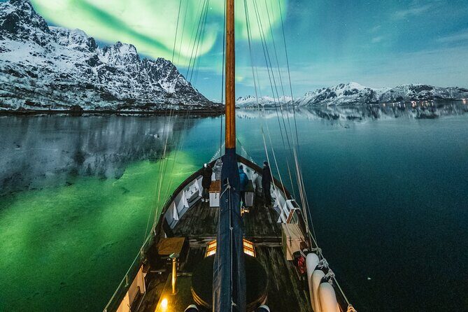 Luxury Northern Lights Yacht Cruise with Hot Tub & Dinner - The Itinerary Breakdown