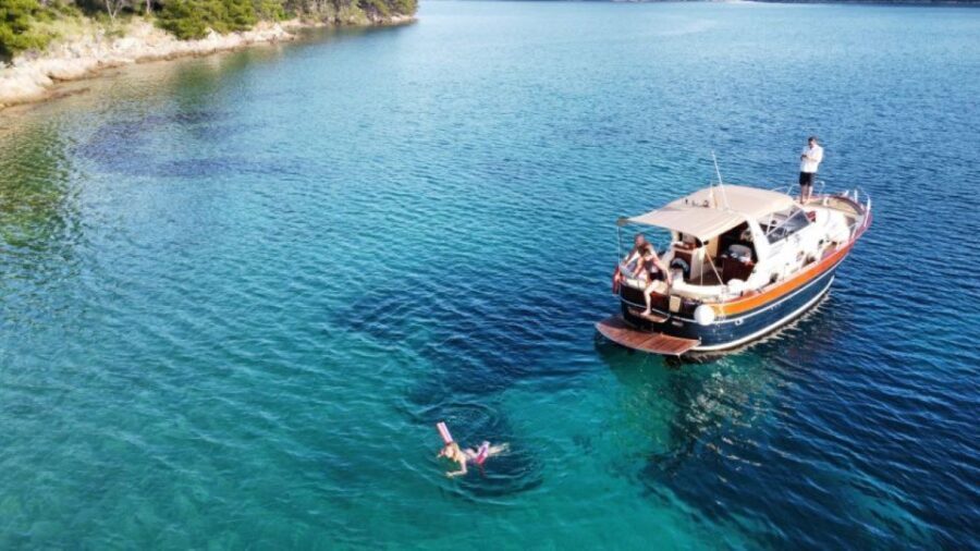 Luxury Private Boat Tour to Elaphiti Islands (8 hours)