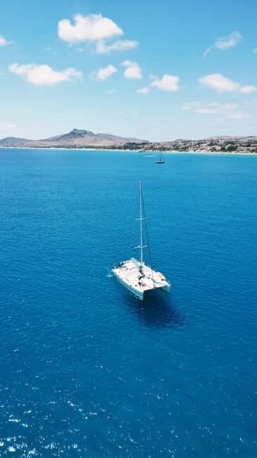 Madeira: Private Catamaran Tour with Snorkeling