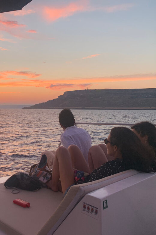 Malta: Blue Lagoon Evening Catamaran Cruise