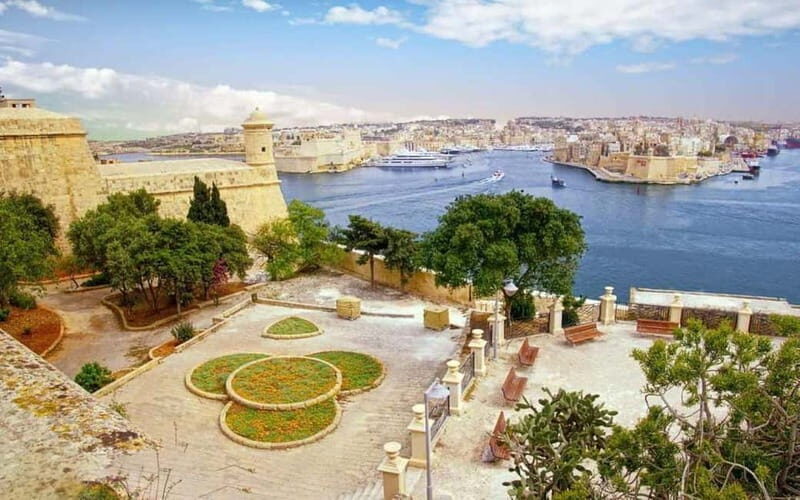 Malta: Private Valletta Highlights Ride Half-Day Experience
