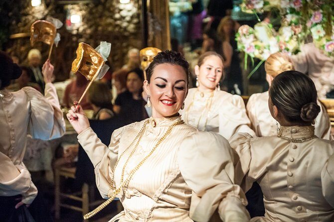 Maltese Folklore Night Tour incl. food and drinks
