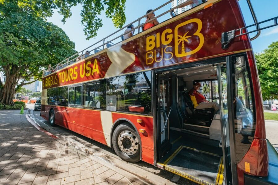 Miami: Panoramic Open-Top Bus Tour & Biscayne Bay Cruise - The Biscayne Bay Cruise: Relaxing Sea Perspectives