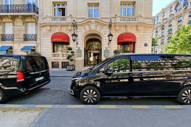 Paris Airport Transfer: Paris Airport CDG to Paris by Luxury Van