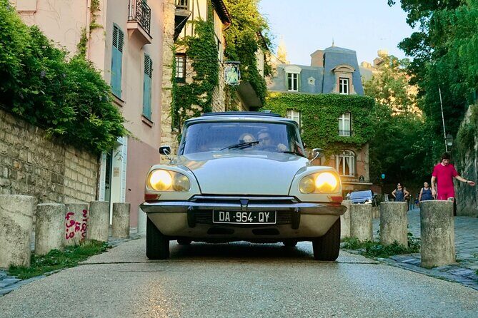 Paris Private Guided Tour in a Vintage Open Top French Car - What to Keep in Mind