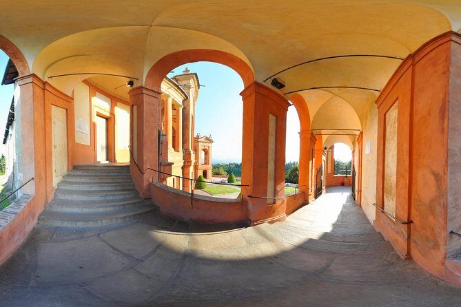 Porticoes of Bologna and Basilica San Luca Guided tour - FAQ