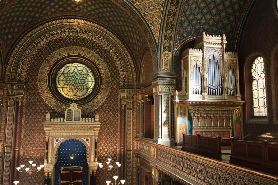 Prague Complete Tour in Spanish & Lunch, Tickets - Reviewing the Experience: What Travelers Say