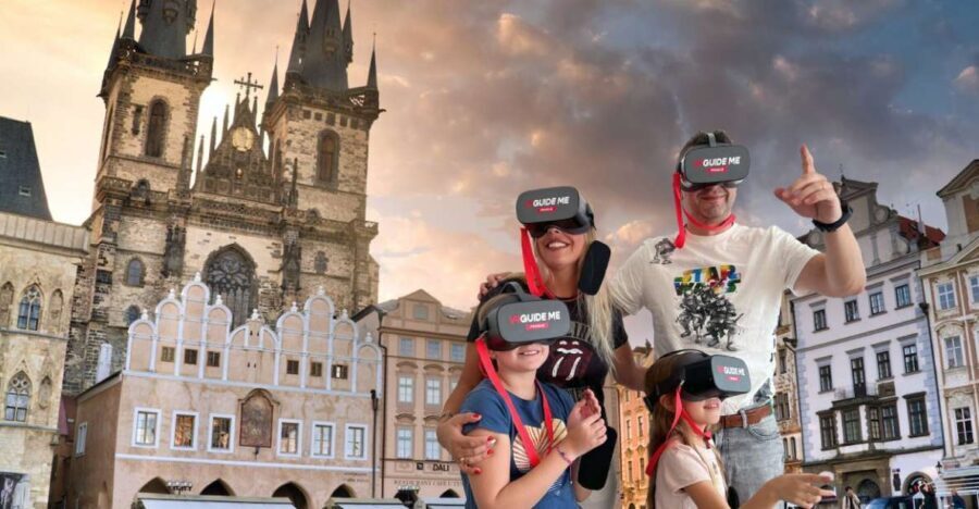 Prague: Immersive History Walking Tour and VR