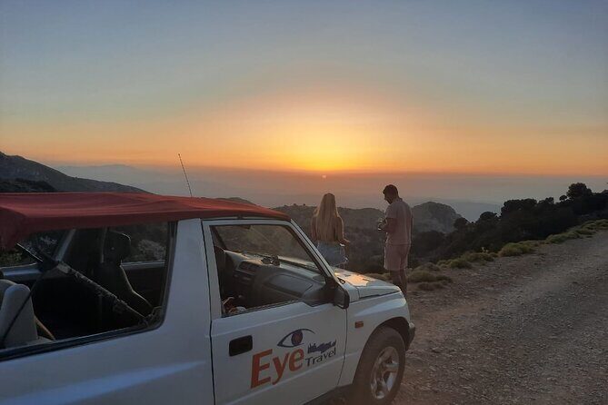 PRIVATE Jeep Safari 4x4 SUNSET with Dinner in Mountains CRETE