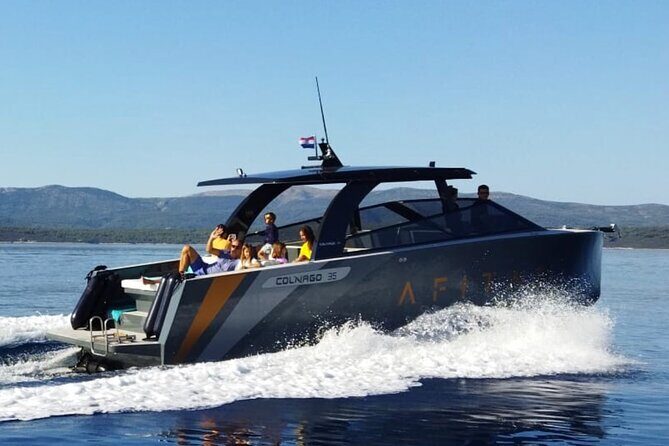 Private Luxury boat from Hvar, Bra and Vis Destination