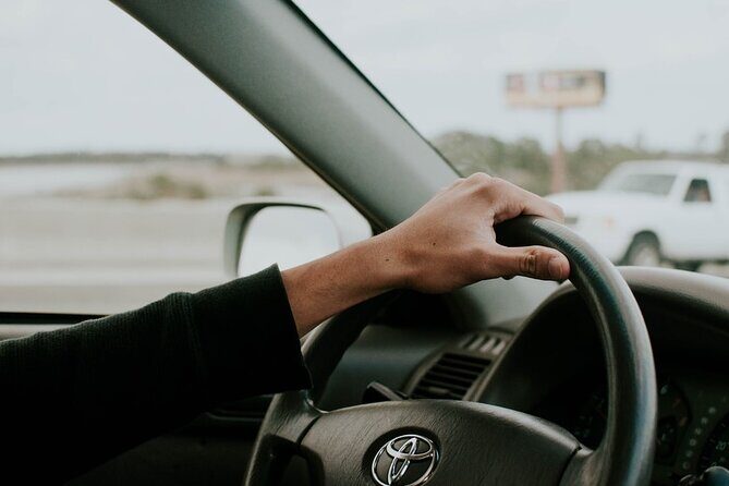 Private Sedan(4 seats) Transfer from Dublin City Center to Dublin Airport
