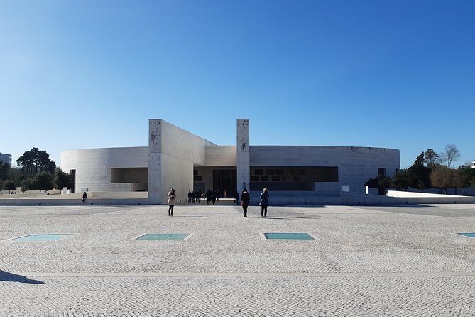 Private Tour of Fatima/Nazaret/Obidus - Exploring the Stops in Detail