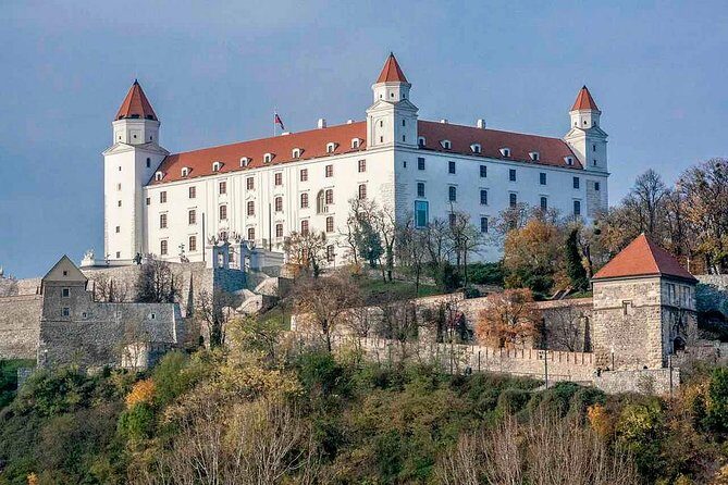Private Transfer from Budapest to Vienna with a great guided tour in Bratislava